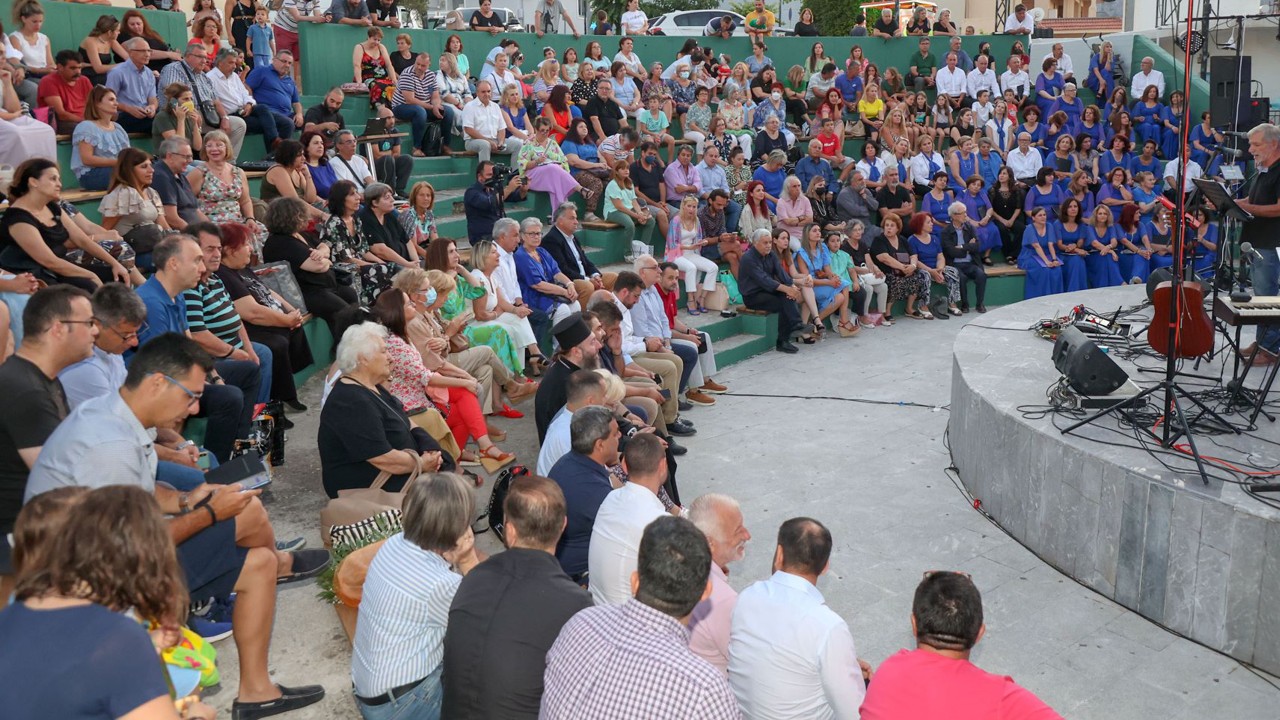 Το όνομα του Μίκη Θεοδωράκη δόθηκε στο ανοικτό Δημοτικό Θέατρο Γαζίου ...