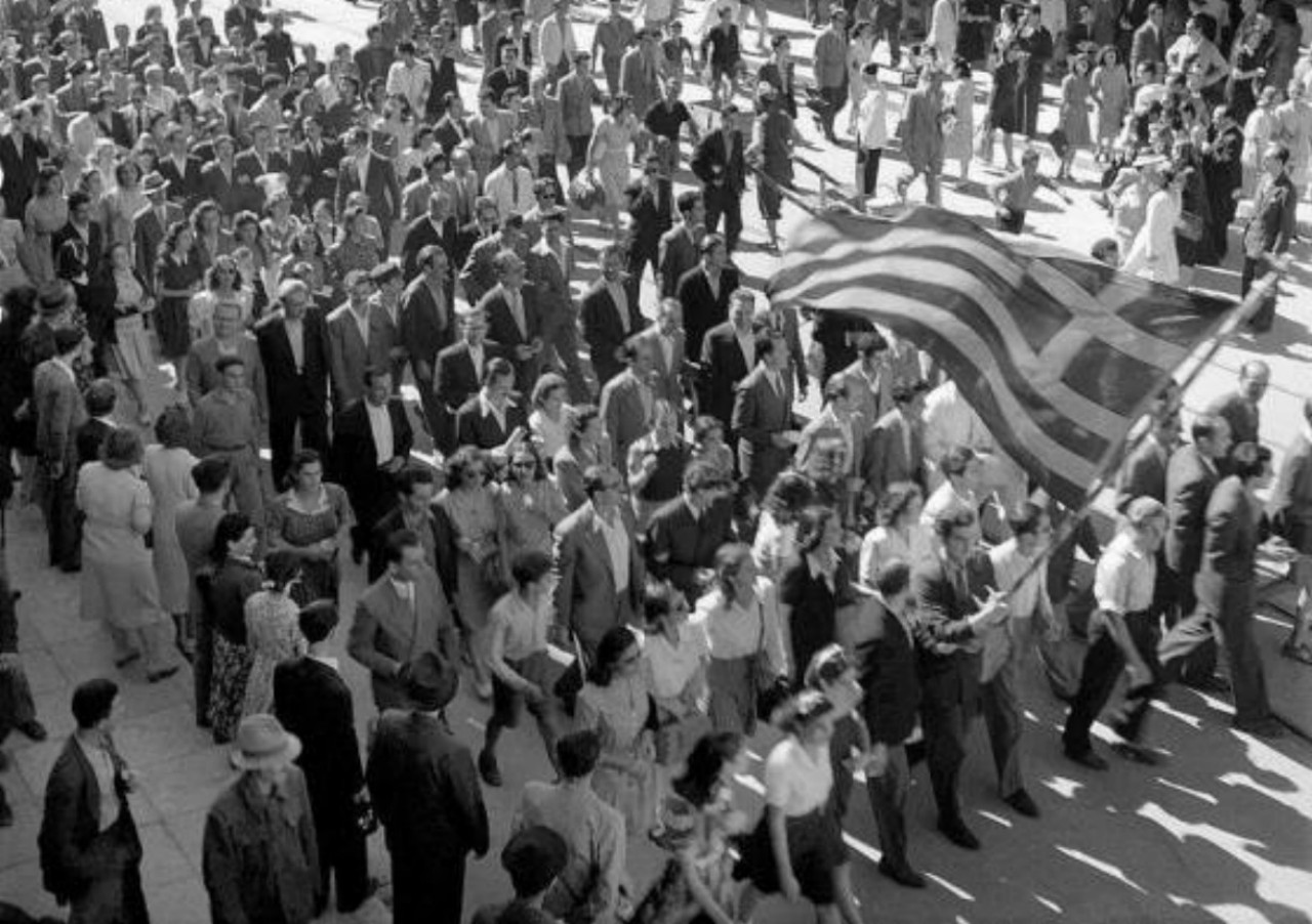 Μίκης Θεοδωράκης: Πολέμησα το Δεκέμβρη - Μίκης Θεοδωράκης Οδηγός